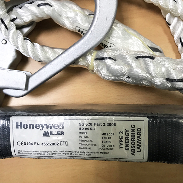 Dây chống sốc hai móc MB9007